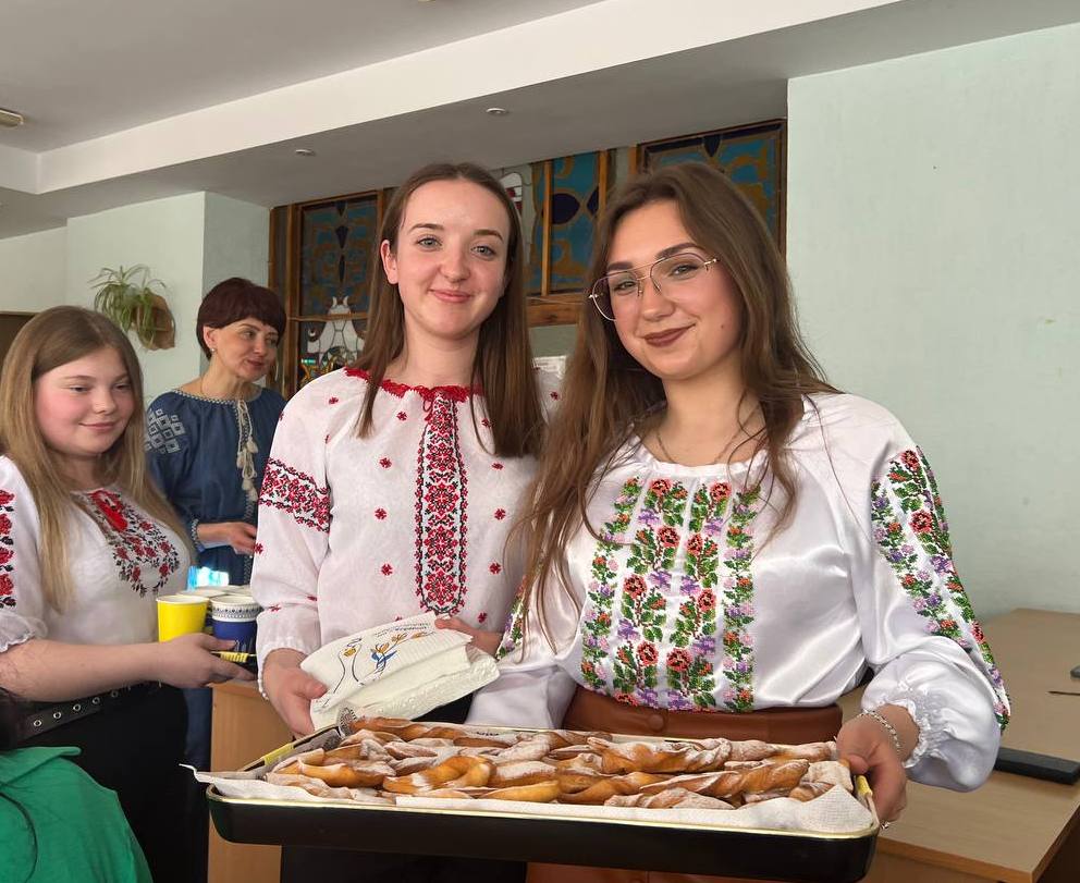 Книга «Жива українська кухня» Олі Кольорово в ТНПУ (ФОТО)